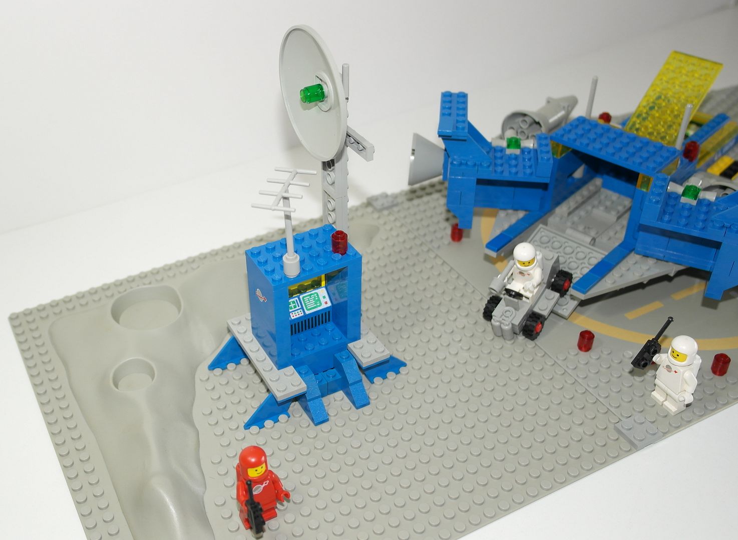 LEGO Vintage Classic Space 918, 924 (487), 928 (497) - all with ...